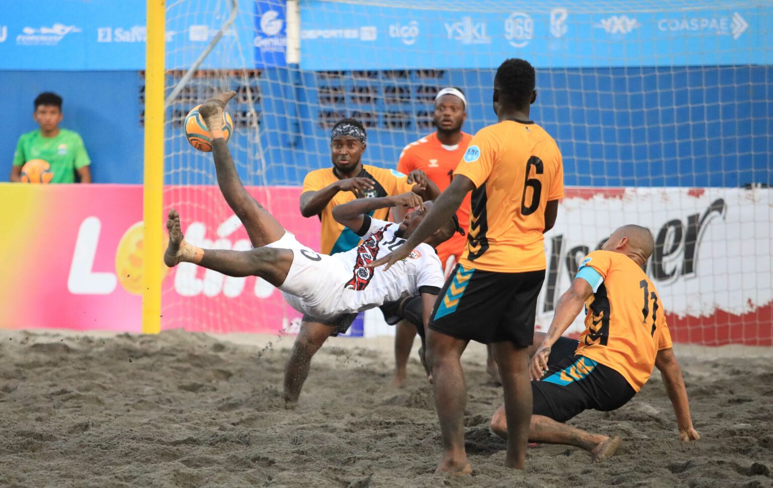 Costa Rica, Trinidad & Tobago and the USA move on to the semi-finals in ...