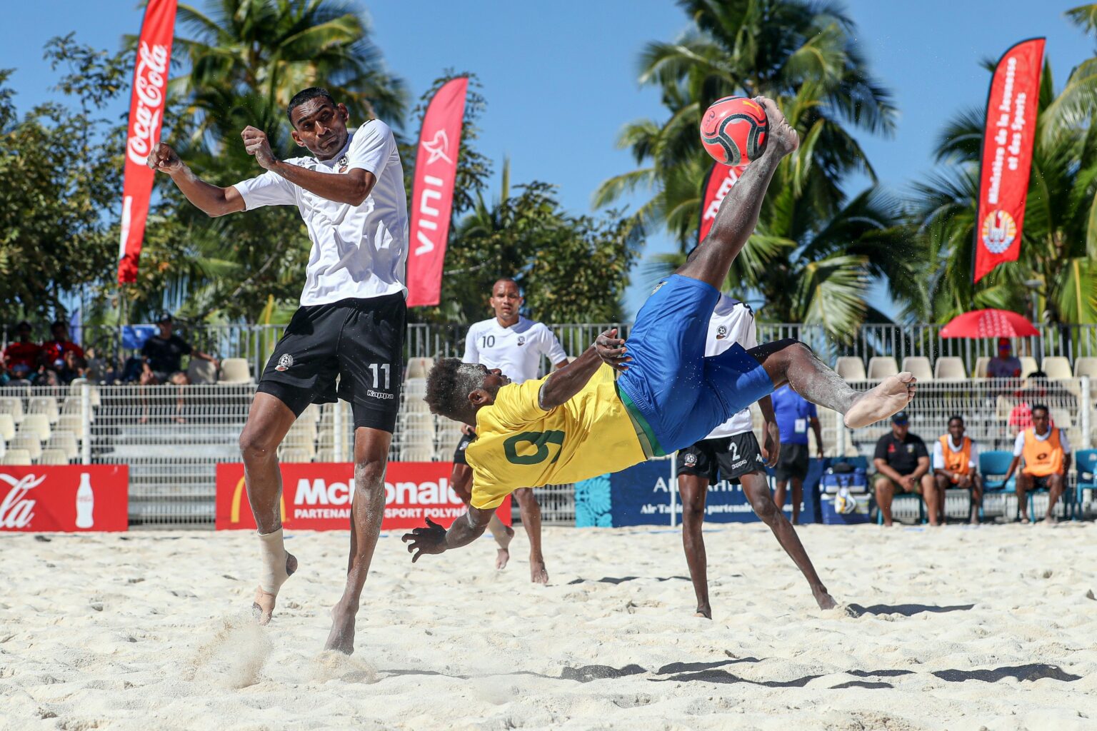 Tahiti and Solomon Islands register opening day wins in Papeete – Beach ...