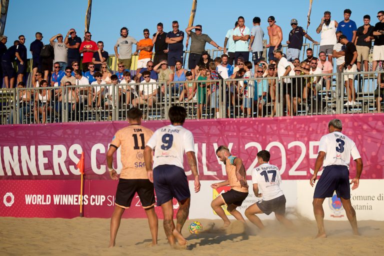 World Winners Cup Sicily 2025 – Day 1 Round-up – Beach Soccer Worldwide