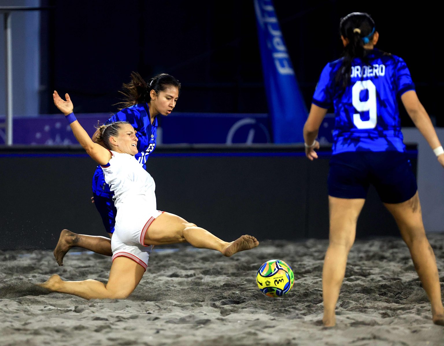 Sunseri-Warp and Carvalho win U.S. Soccer Beach Soccer Player of the ...
